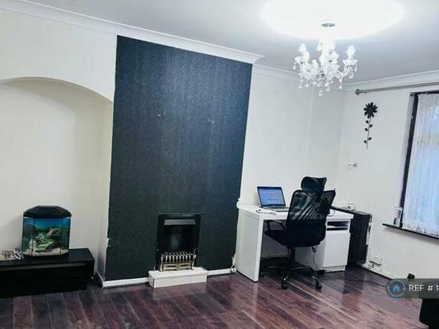 3 bedroom semidetached house for rent in Ripple Road Barking IG11