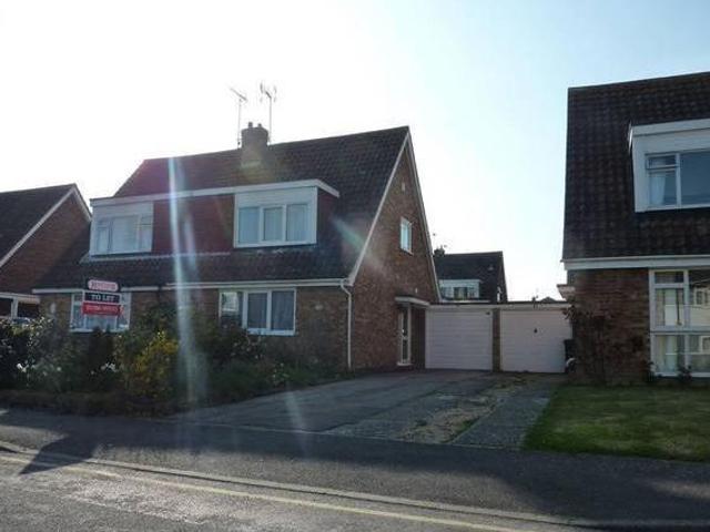 3 bedroom semidetached house for rent in Staplehurst Kent TN12
