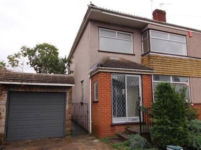 3 bedroom semidetached house for rent in Stockwell Avenue Mangotsfield Bristol BS16 9DR BS16