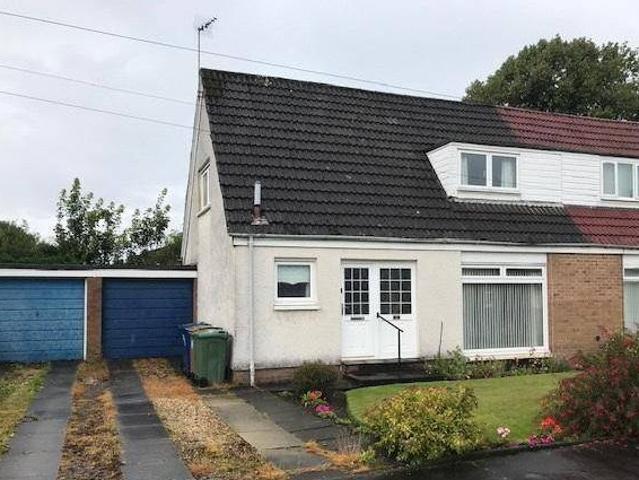 3 bedroom semidetached house for rent in Strathdon Avenue PA2