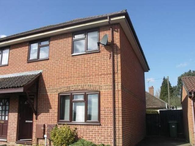 3 bedroom semidetached house for rent in Strawberry Fields Bramley RG26