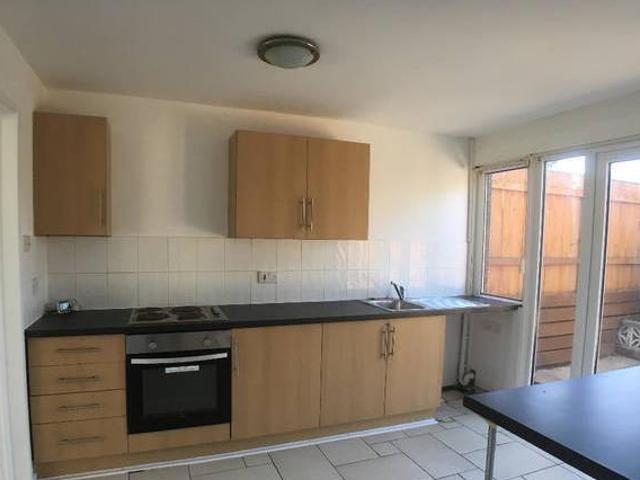 3 bedroom semidetached house for rent in Sunny BluntsPeterleeSR8