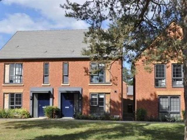 3 bedroom semidetached house for rent in Sidney Martin Road Bordon Hampshire GU35