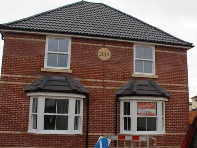 3 bedroom semidetached house for rent in South Road Bournemouth BH1