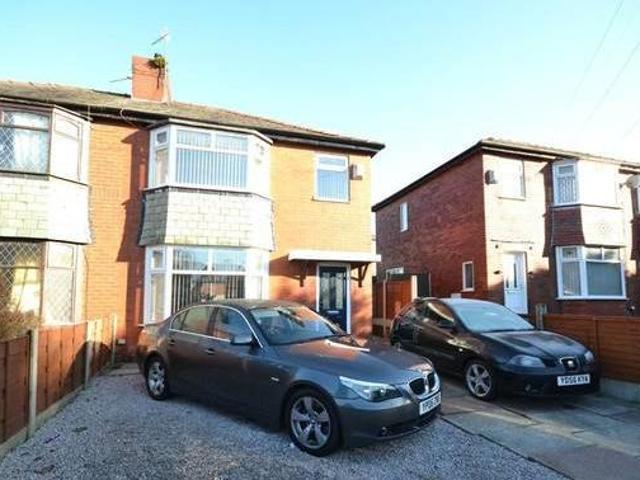 3 bedroom semidetached house for rent in Tyldesley Old Road Atherton M46