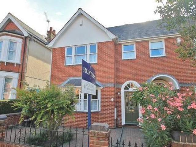 3 bedroom semidetached house for rent in The Avenue Gravesend DA11 0NA DA11