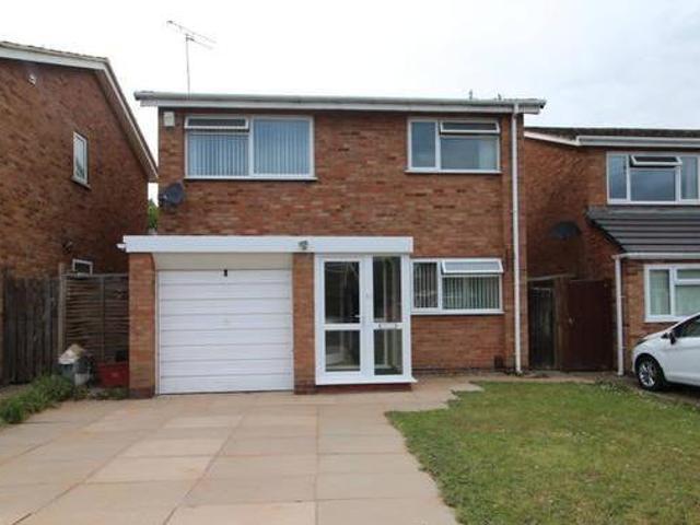3 bedroom semidetached house for rent in Townesend Close Warwick CV34