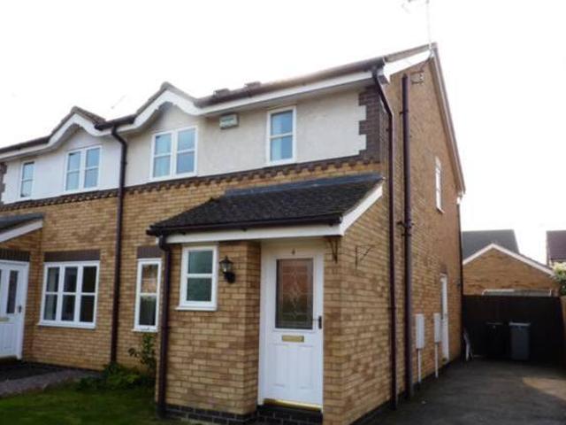 3 bedroom semidetached house for rent in Wakes Close Bourne Lincolnshire PE10