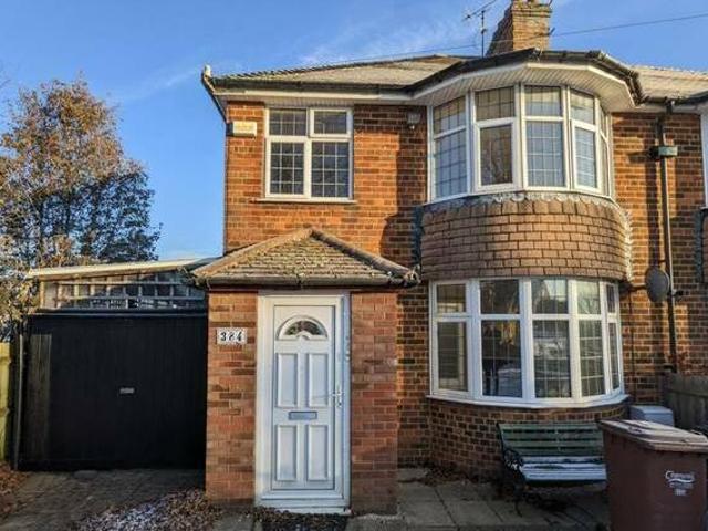 3 bedroom semidetached house for rent in Warwick Road Banbury OX16