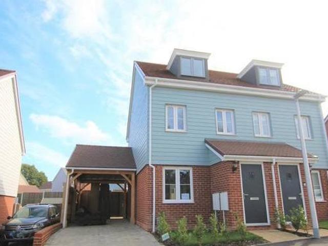 3 bedroom semidetached house for rent in Watergate BexhillonSea TN39