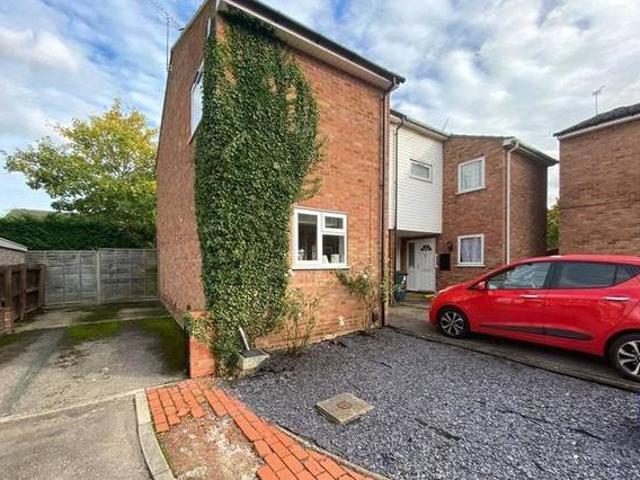 3 bedroom semidetached house for rent in Waverton Mews Leamington Spa CV31