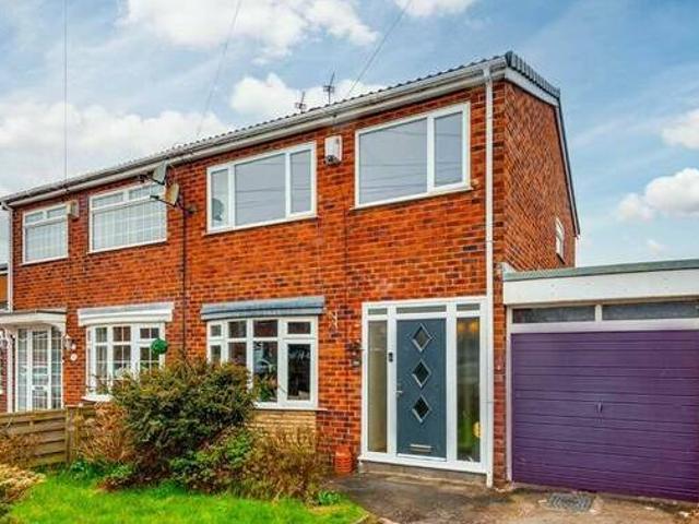 3 bedroom semidetached house for rent in Weaver Avenue Burscough L40