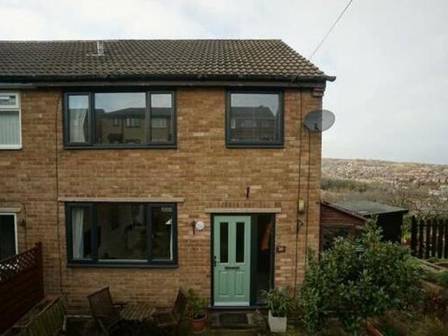 3 bedroom semidetached house for rent in Welbeck Road Sheffield S6