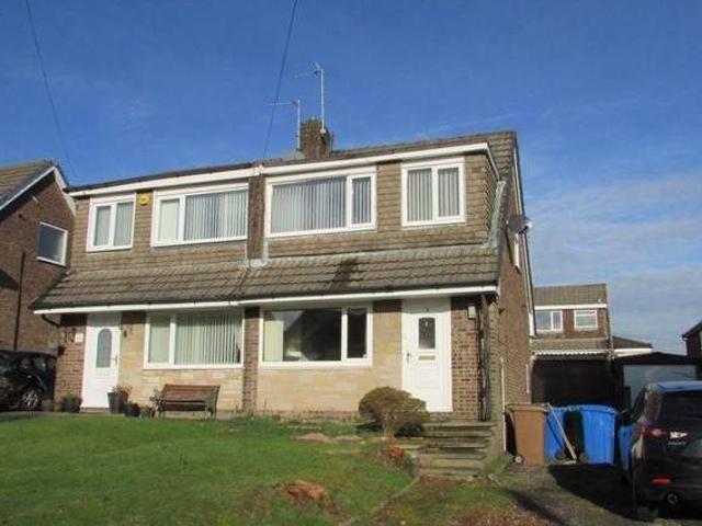 3 bedroom semidetached house for rent in Whitefield Avenue Norden OL11
