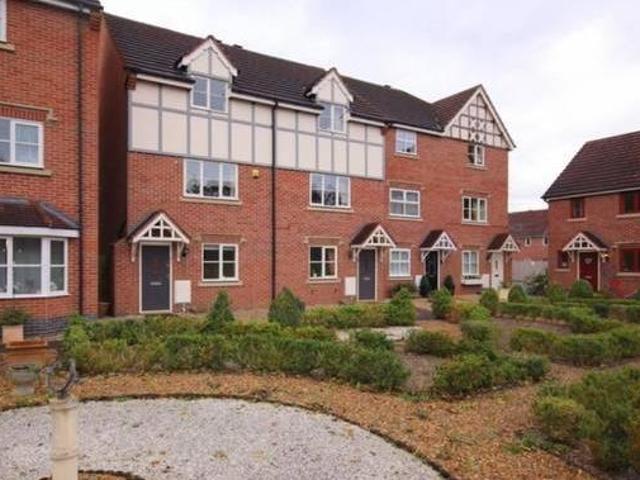 3 bedroom semidetached house for rent in Wickstead Close Stapeley Nantwich CW5