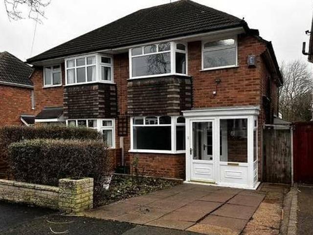 3 bedroom semidetached house for rent in Woodvale Road Hall Green Birmingham B28