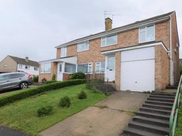 3 bedroom semidetached house for rent in WoodviewPaultonBS39