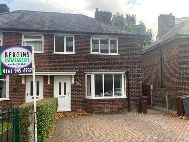 3 bedroom semidetached house for rent in Woodfield Manchester Greater Manchester M22