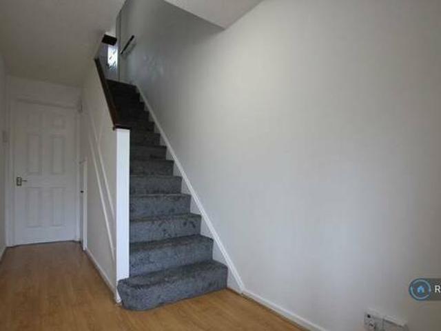 3 bedroom semidetached house for rent in Wordsworth Close Chatham ME5