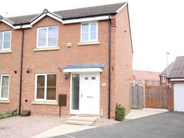 3 bedroom semidetached house for rent in Ypres Close Norton WR5