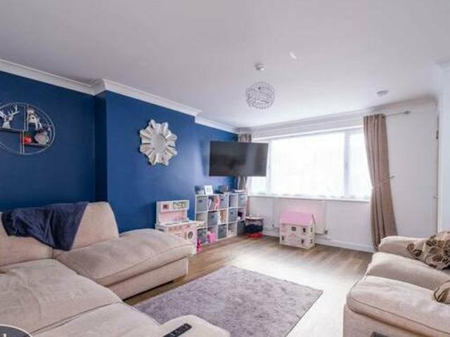 3 bedroom semidetached house for rent in 3 Bed House to Rent in Ensbury Park BH10