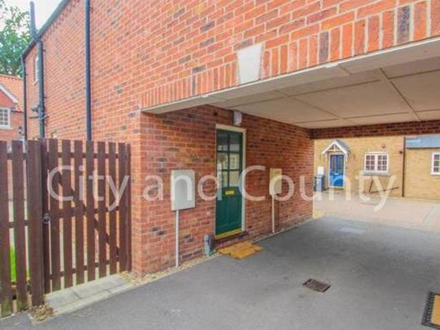3 bedroom semidetached house for sale in Muntjac Close Bretton Peterborough PE3