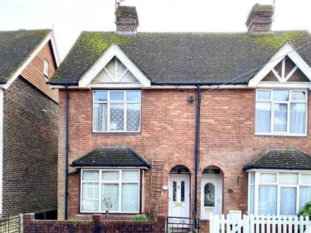 3 bedroom semidetached house for sale in Madan Road Westerham TN16