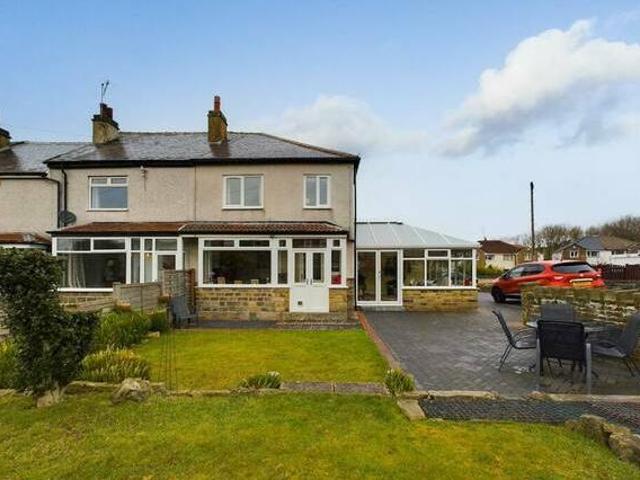 3 bedroom semidetached house for sale in Main Street Bradford BD15