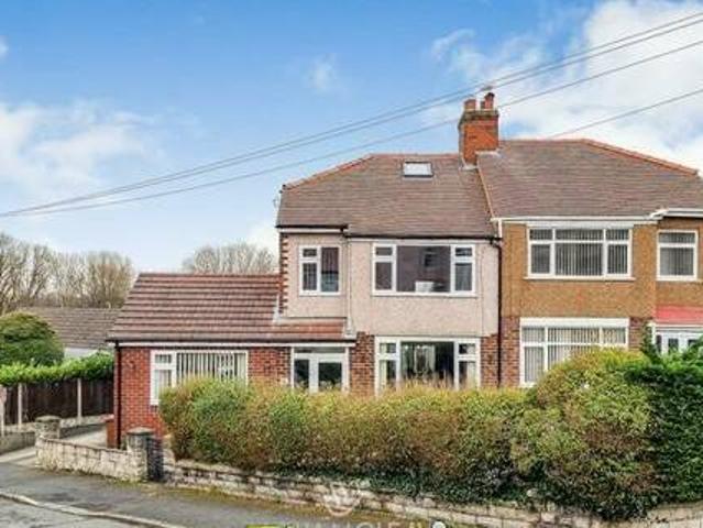 3 bedroom semidetached house for sale in Manor Drive Bagillt CH6