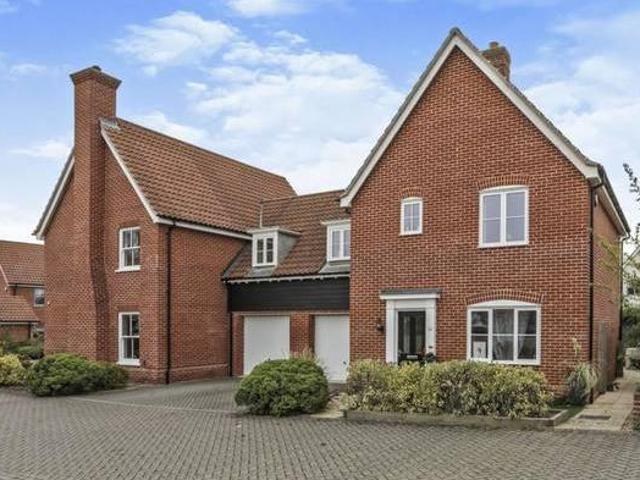 3 bedroom semidetached house for sale in Morris Road Wickham Market Woodbridge IP13