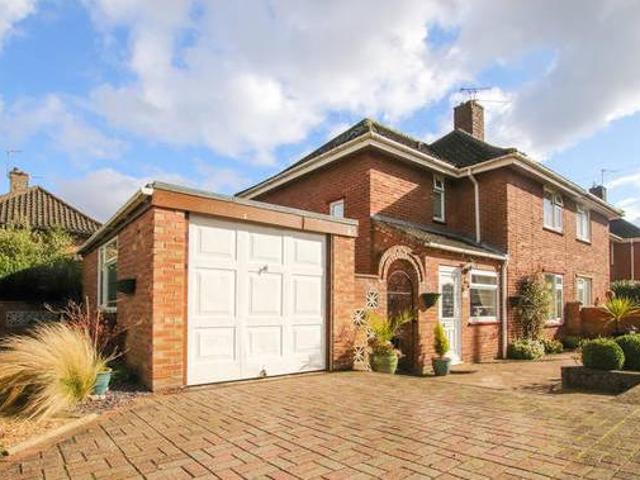 3 bedroom semidetached house for sale in Nasmith Road Norwich NR4