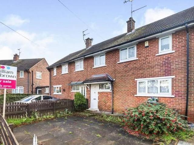 3 bedroom semidetached house for sale in Ninian Grove Cantley Doncaster DN4