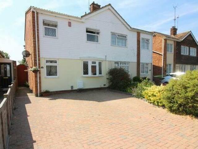3 bedroom semidetached house for sale in Norman Road Barton Le Clay MK45 4QD MK45