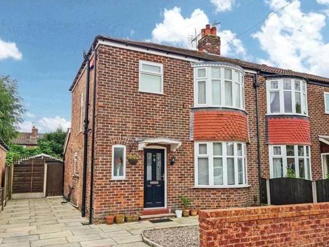 3 bedroom semidetached house for sale in Overton Crescent Sale Cheshire M33