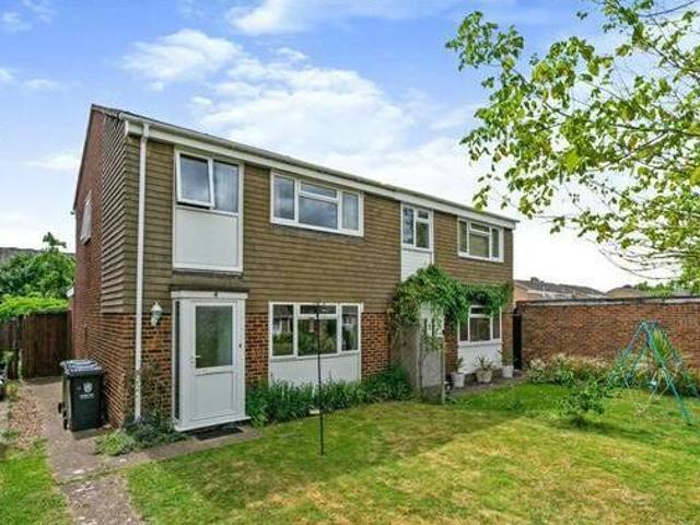 3 bedroom semidetached house for sale in Alice Way Histon Cambridge CB24