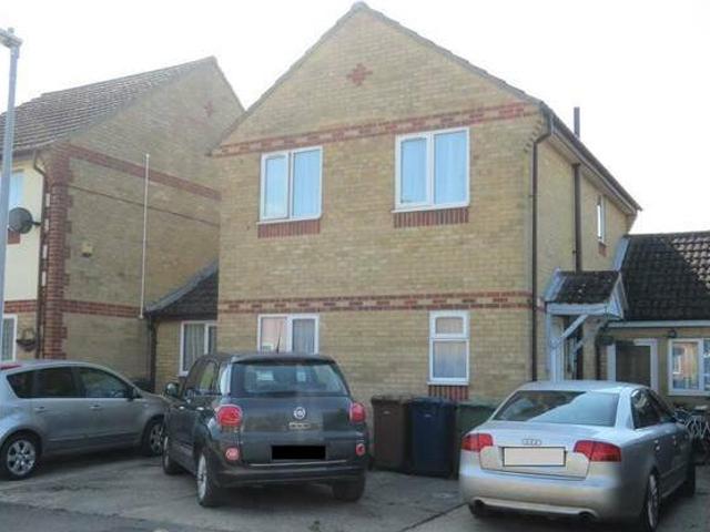 3 bedroom semidetached house for sale in Annabelle Avenue Manea March PE15