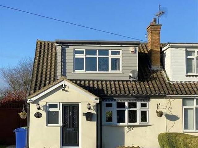 3 bedroom semidetached house for sale in Ashway Corringham StanfordLeHope SS17