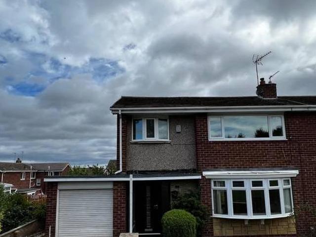 3 bedroom semidetached house for sale in Byron Close Ouston DH2