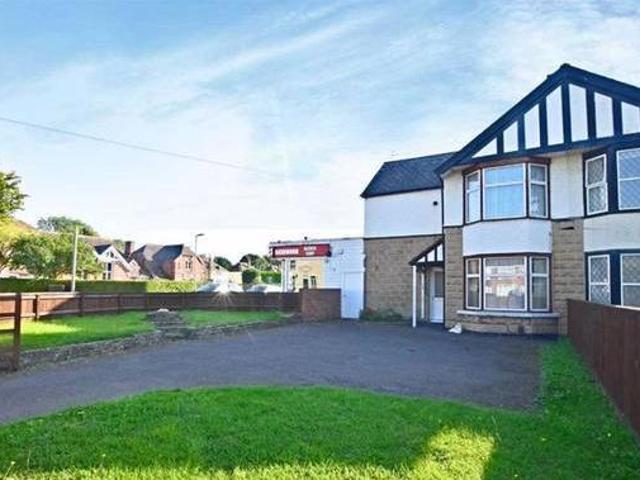 3 bedroom semidetached house for sale in Barnwood Road Gloucester GL4