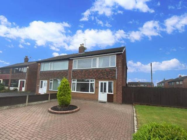 3 bedroom semidetached house for sale in Barnacre Road Longridge PR3
