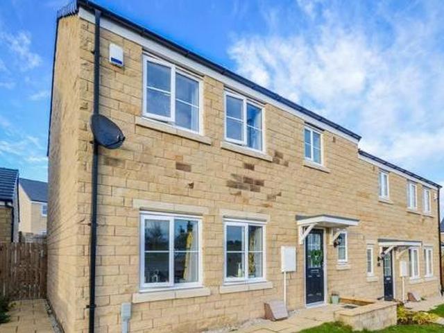 3 bedroom semidetached house for sale in Barnsley Road Flockton WF4