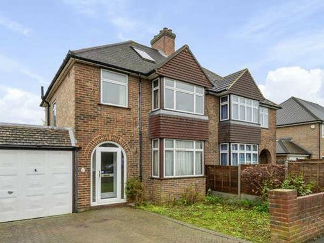 3 bedroom semidetached house for sale in Beckingham Road Guildford Surrey GU2