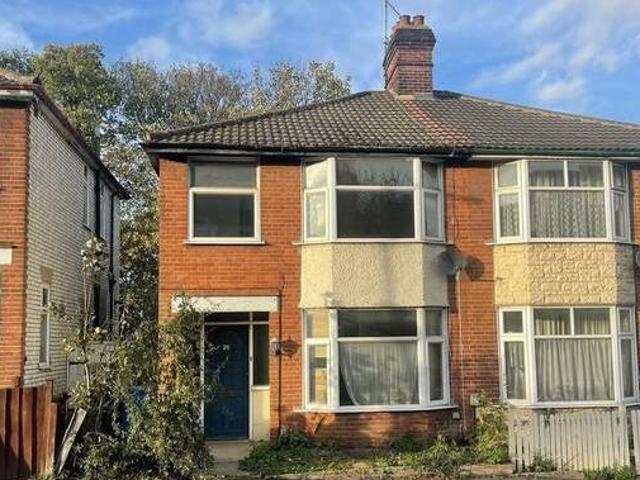 3 bedroom semidetached house for sale in Belstead Road Ipswich IP2