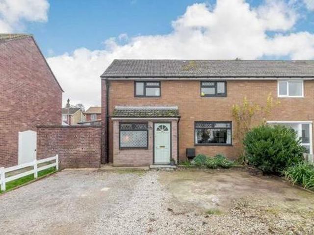 3 bedroom semidetached house for sale in Blackbarn Lane Usk NP15