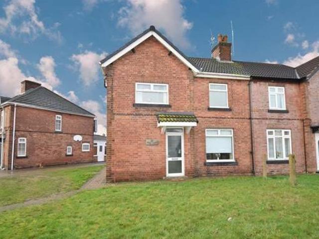 3 bedroom semidetached house for sale in Briar Road New Ollerton NG22