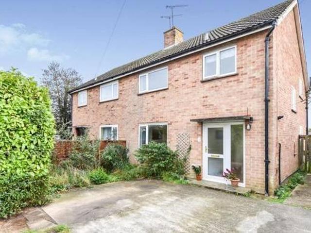 3 bedroom semidetached house for sale in Broomhall Road Chelmsford CM1 CM1