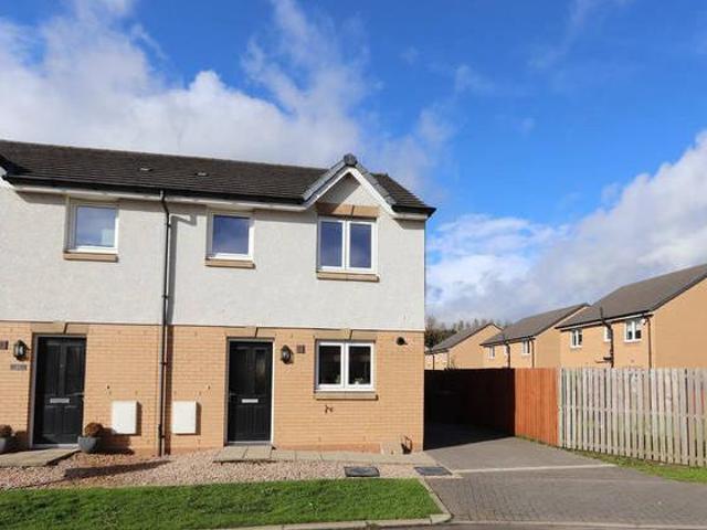 3 bedroom semidetached house for sale in Cailhead Drive Cumbernauld G68