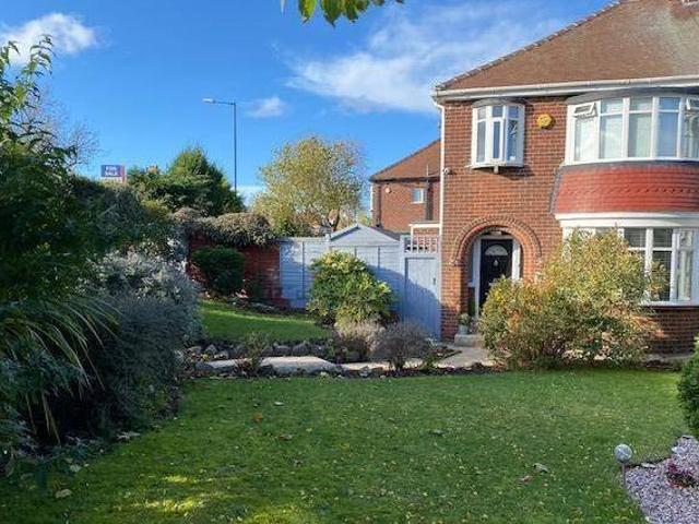 3 bedroom semidetached house for sale in CAIRNS ROAD FULWELL Sunderland North SR5 1QW SR5