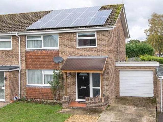 3 bedroom semidetached house for sale in Calmore SO40