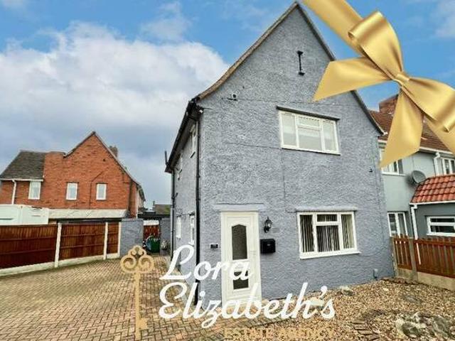 3 bedroom semidetached house for sale in Church Road Clipstone Village NG21